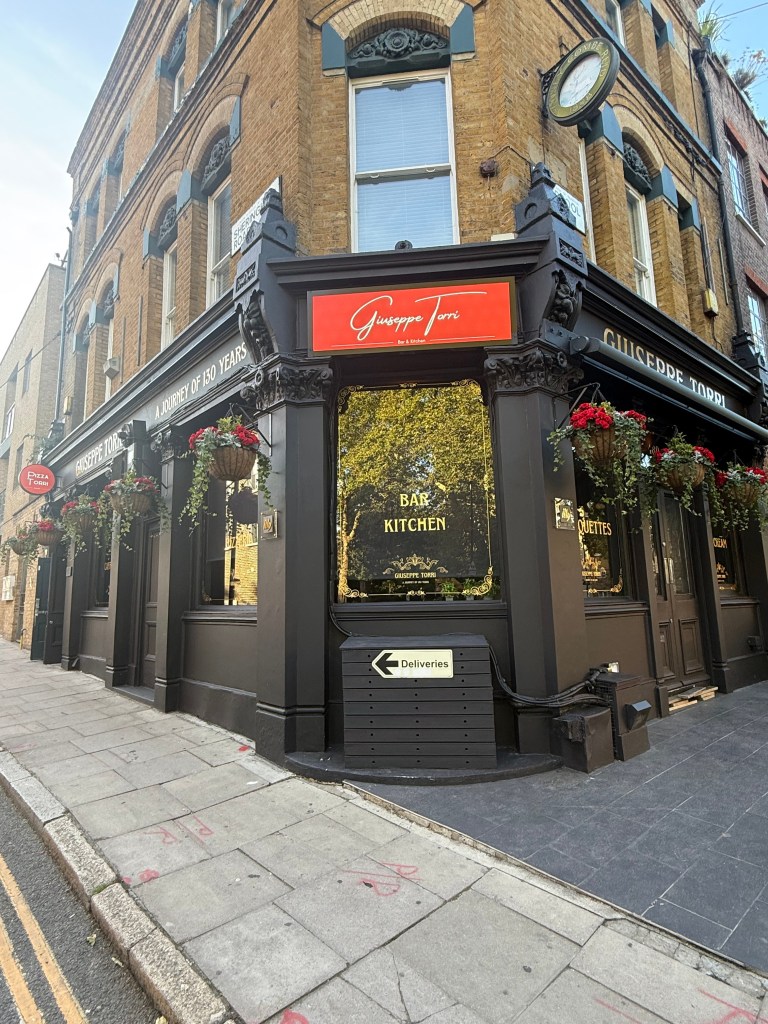 LED Restaurant Signs | Custom Aluminium Shop Front Signage